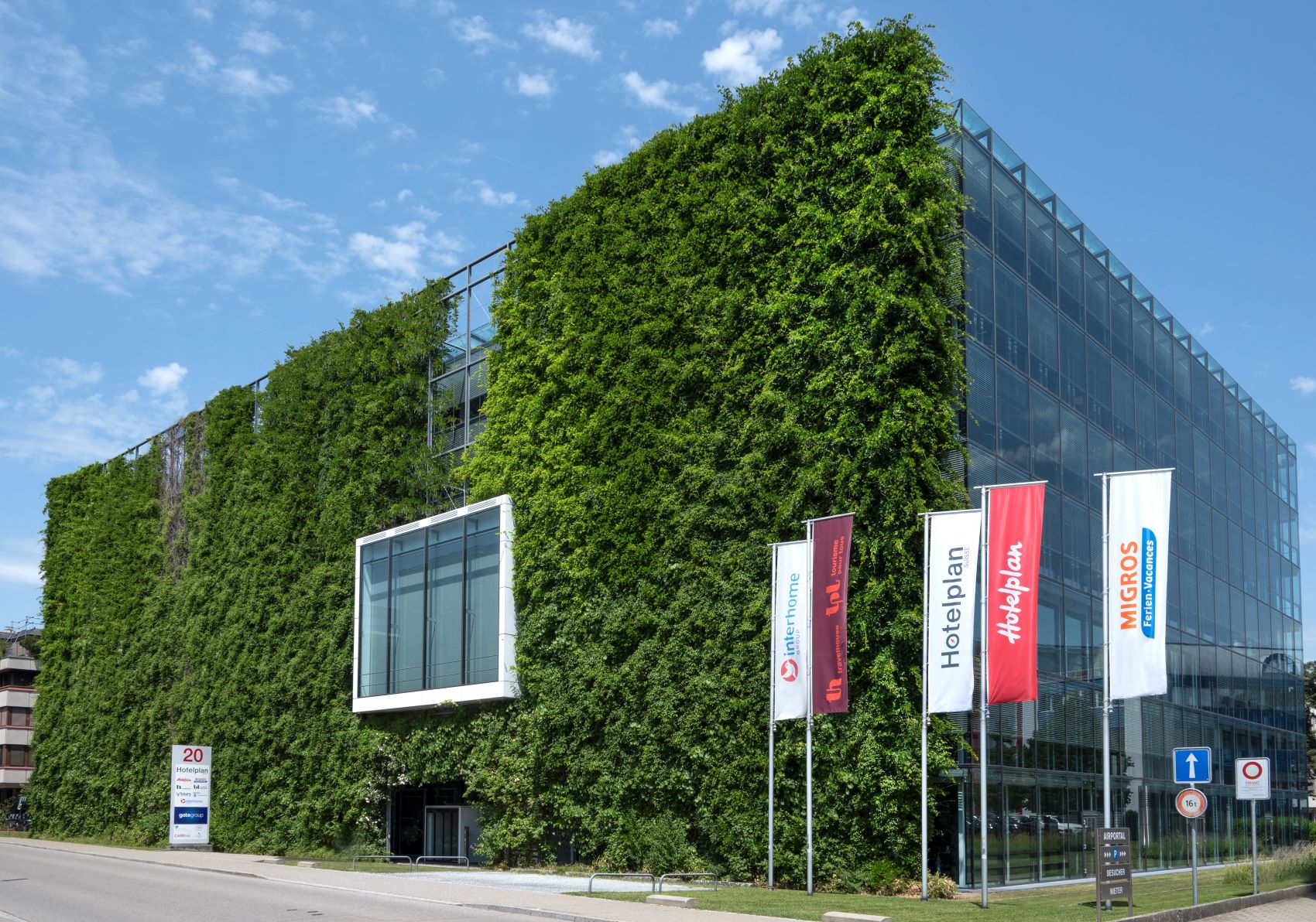 DERTOUR Group takes over Hotelplan Group, with the exception of ...